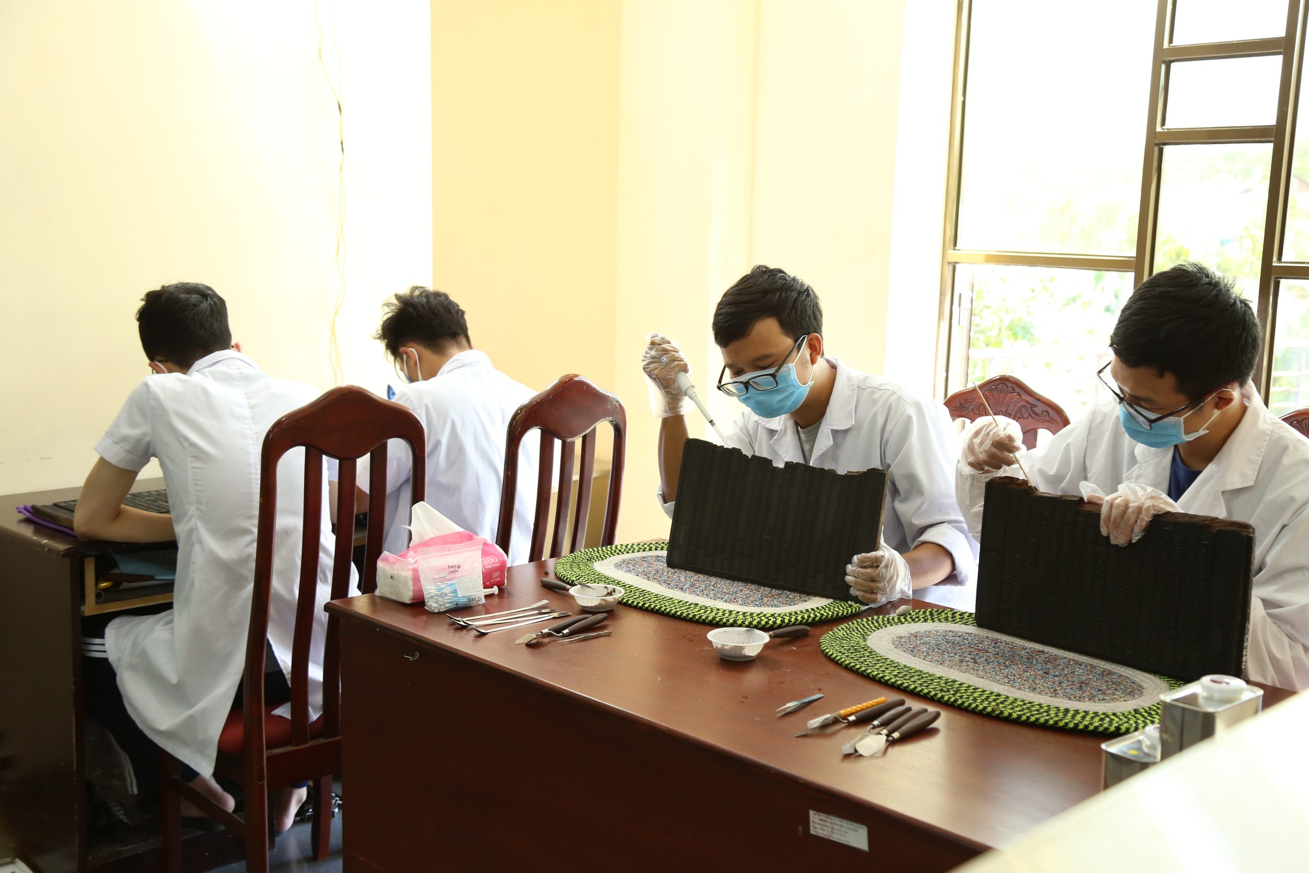 PHỤC CHẾ TÀI LIỆU MỘC BẢN BỊ MỦN MỤC - Mộc Bản Triều Nguyễn - Mộc Bản ...